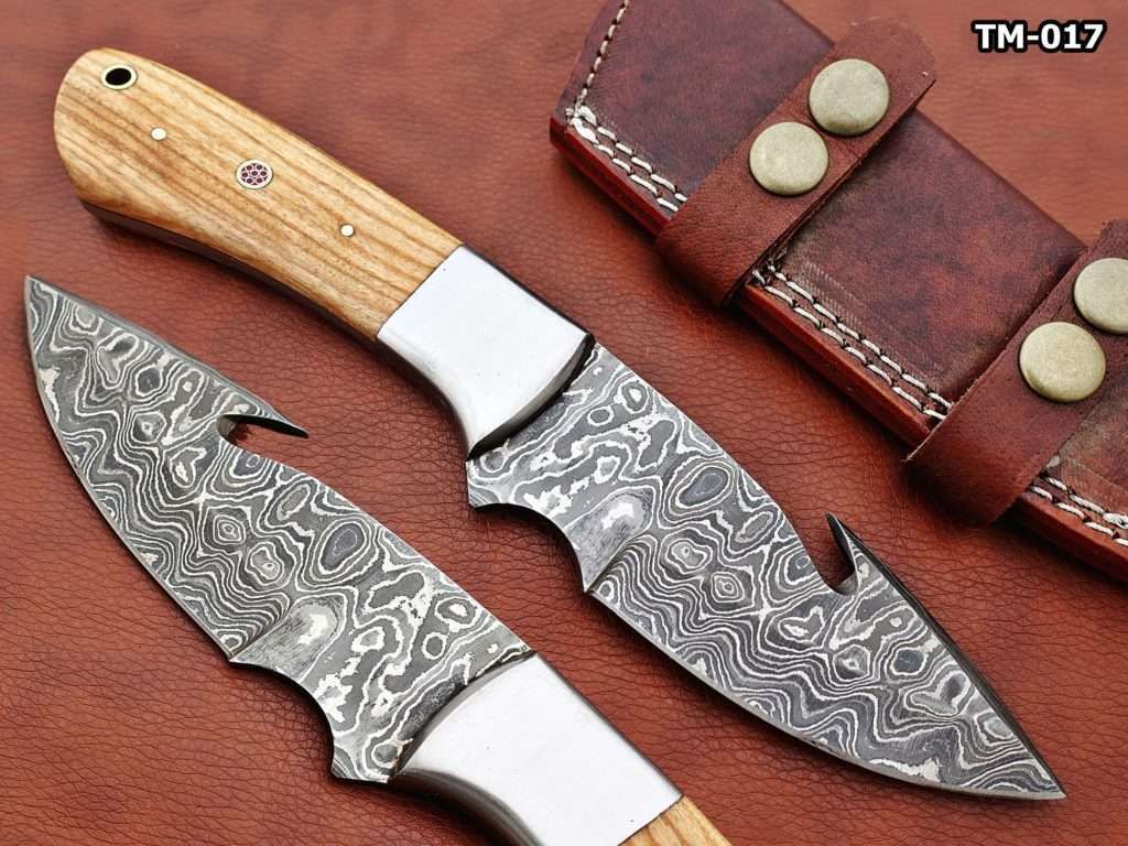 9.5" long Damascus steel Gut hook skinning knife, Full tang Rain drop ...